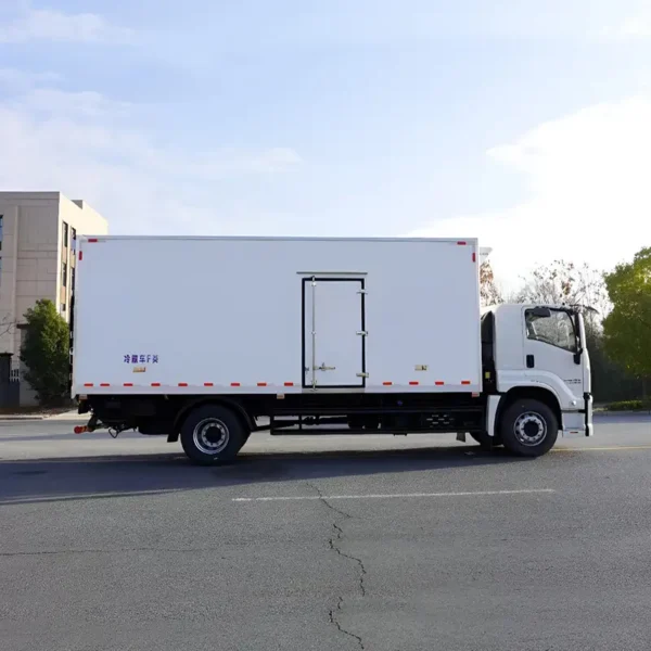 22 feet refrigerated truck ISUZU - manufacturer - supplier - AC TRUCK