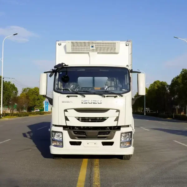 22 feet refrigerated truck ISUZU - manufacturer - supplier - AC TRUCK